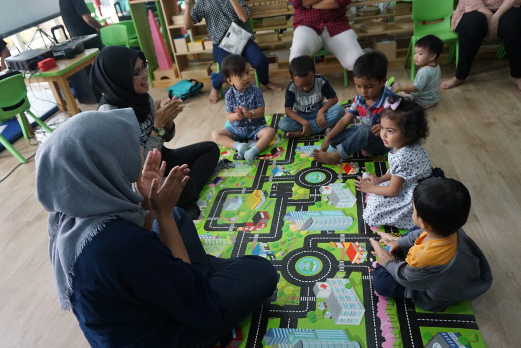 Belajar Dengan Metode Montessori di Kids Republic School | duoMAZ