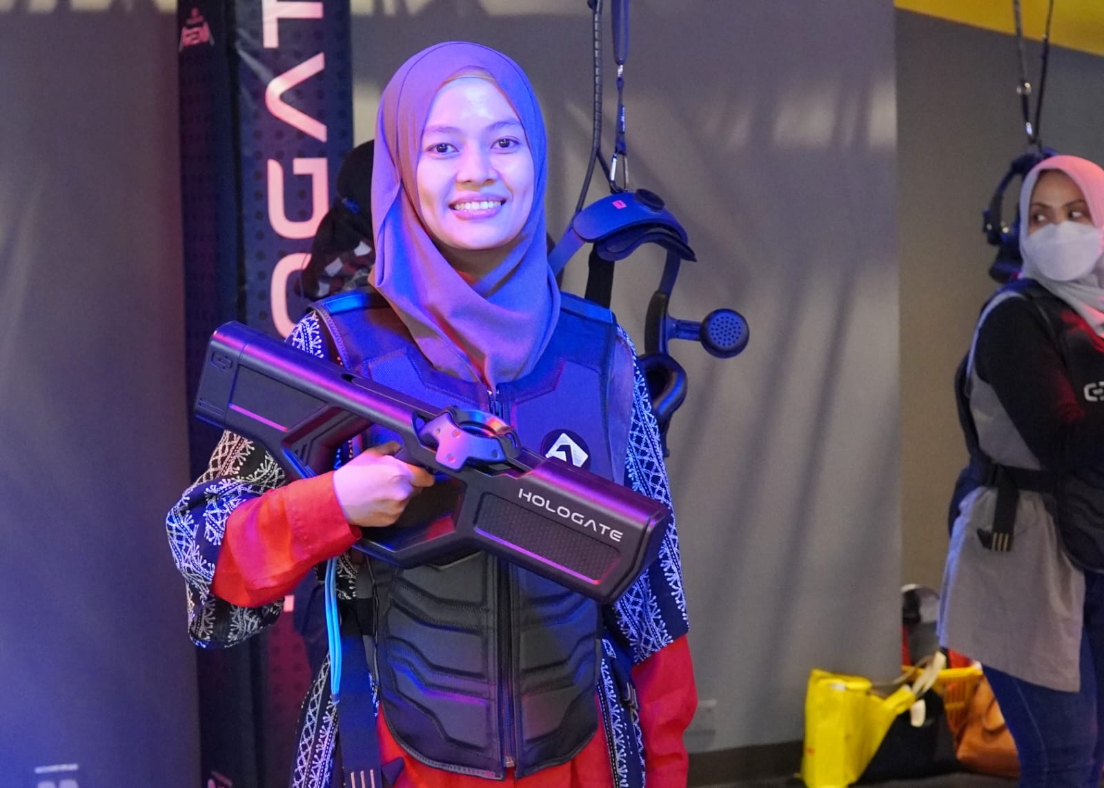 Timezone Flagship di Summarecon Kelapa Gading 3 Hadirkan Hologate VR - duoMAZ